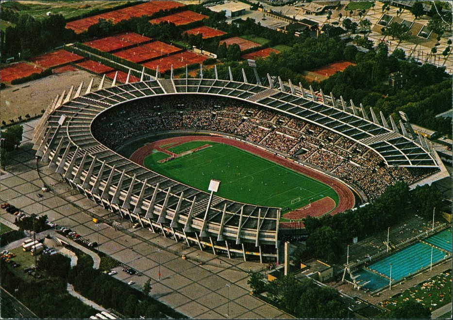 Luftbild Rheinstadion :: Stockum-Düsseldorf :: Ansichtskarten-Lexikon