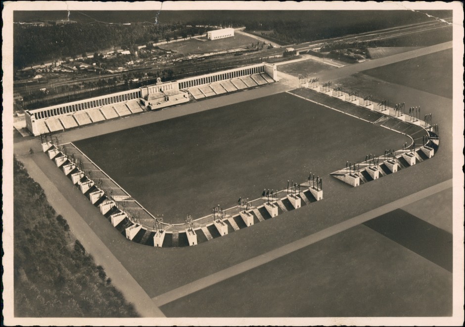 Luftbild Zeppelinfeld :: Nuremberg :: VintagePostcards-Archive