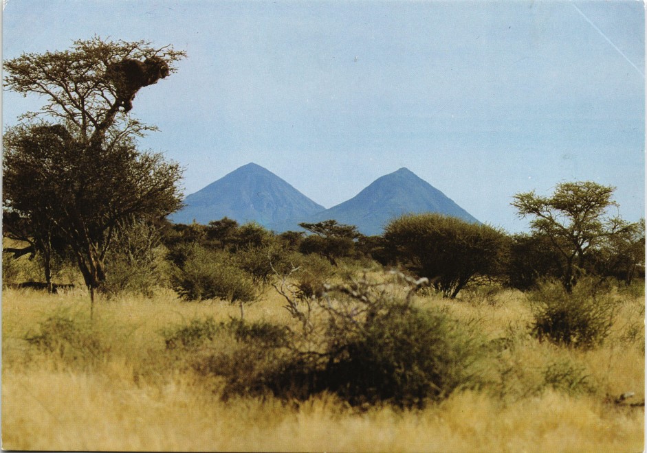 Omatako between Okahandja & Otjiwarongo SWA Namibia :: .Namibia ...