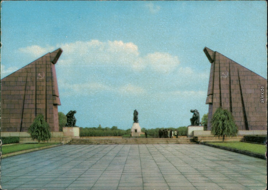 Sowjetisches Ehrenmal :: Alt-Treptow-Berlin :: Ansichtskarten-Lexikon